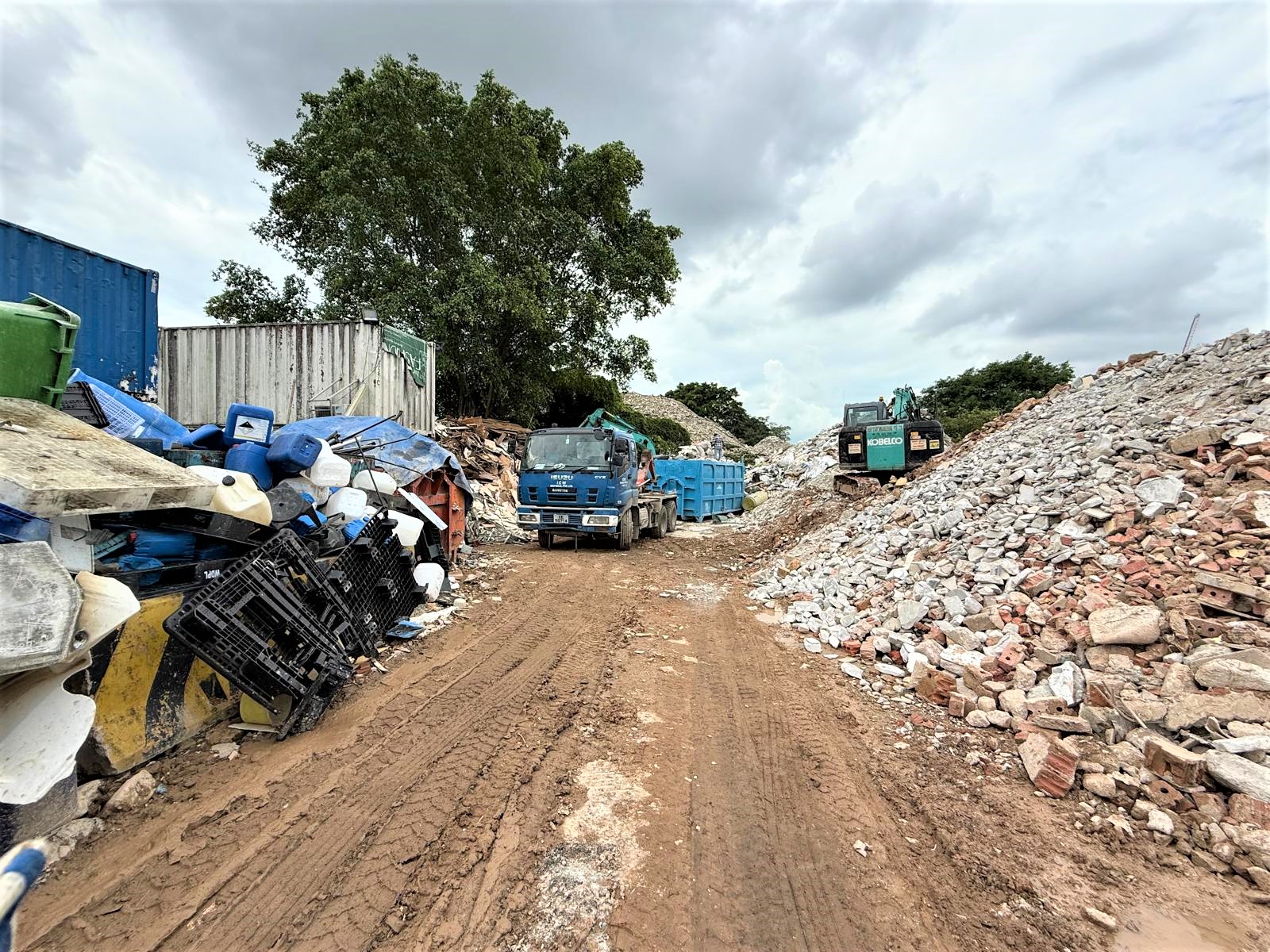 Waste Disposal & Recycling Company Singapore | Order Rubbish Bin